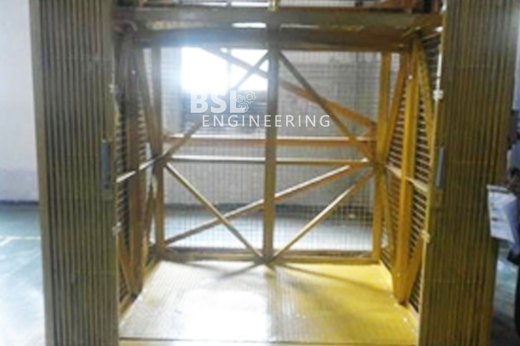 Cargo Lift 3rd FL PT HM Sampoerna - PT. BSL Engineering Indonesia (021 ...